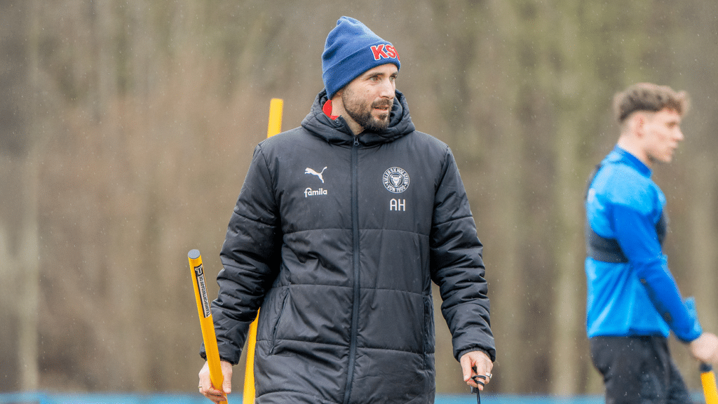 Alexander Hahn absolviert DFB Pro Lizenz-Lehrgang - Kieler ...