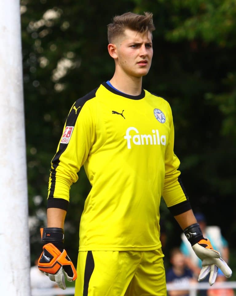 Timon Weiners Weg zur Nummer eins - Kieler Sportvereinigung Holstein ...