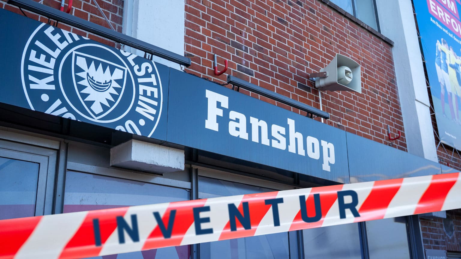 Inventur im Fanshop im Holstein-Stadion - Kieler Sportvereinigung Holstein von 1900 e. V.